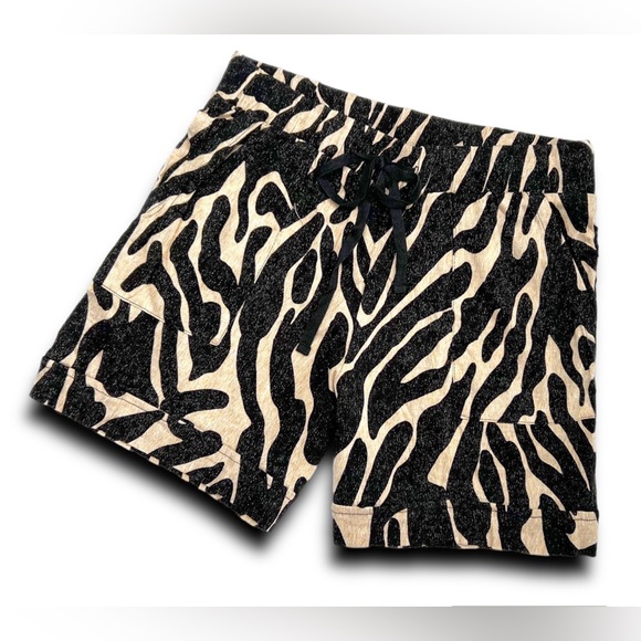 LuLaRoe | Shorts | Lularoe Jessica Patch Pocket Shorts | Poshmark